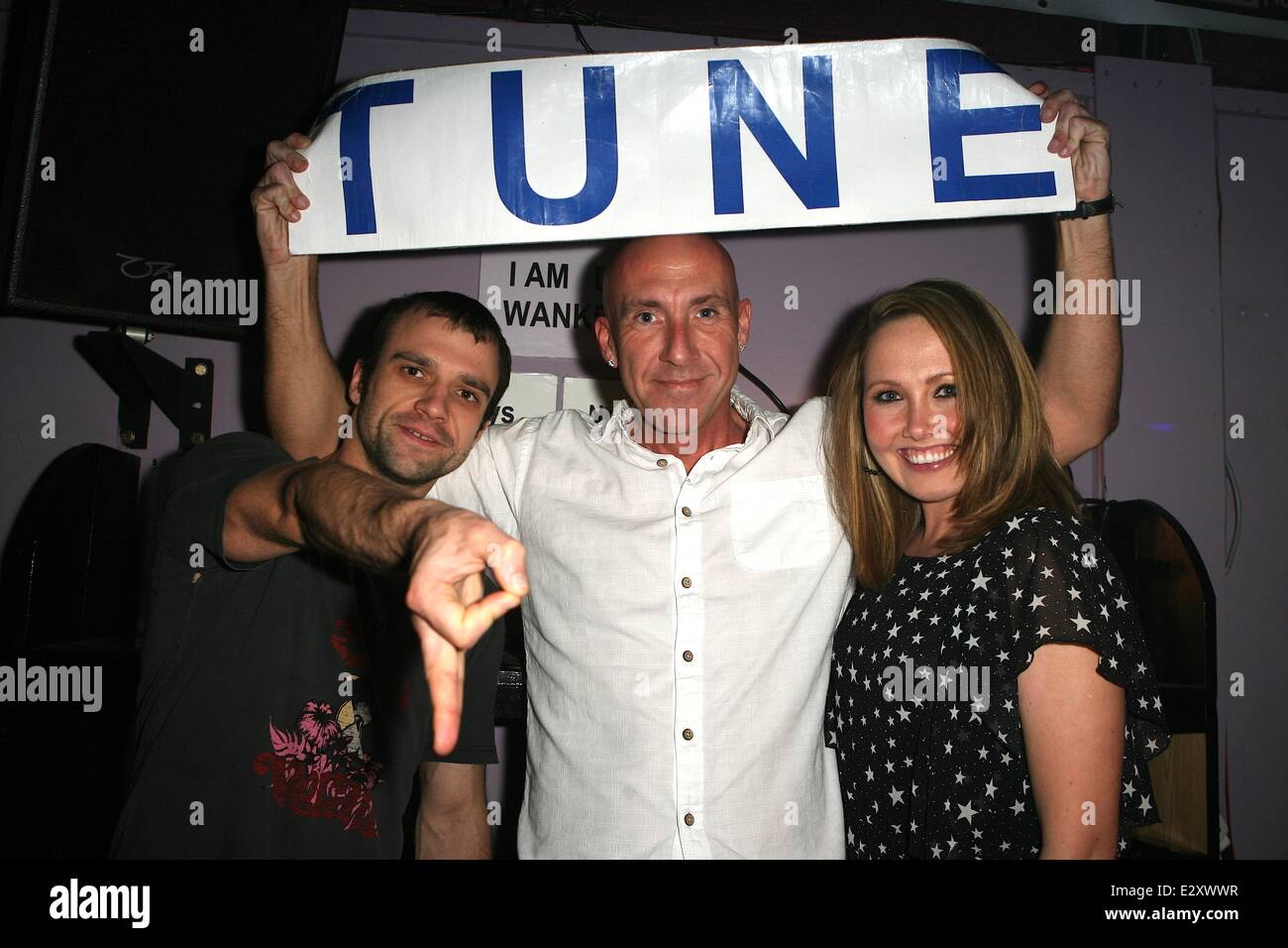 Ciaran Griffiths und Rebecca Atkinson, die spielen Mickey und Karen ...