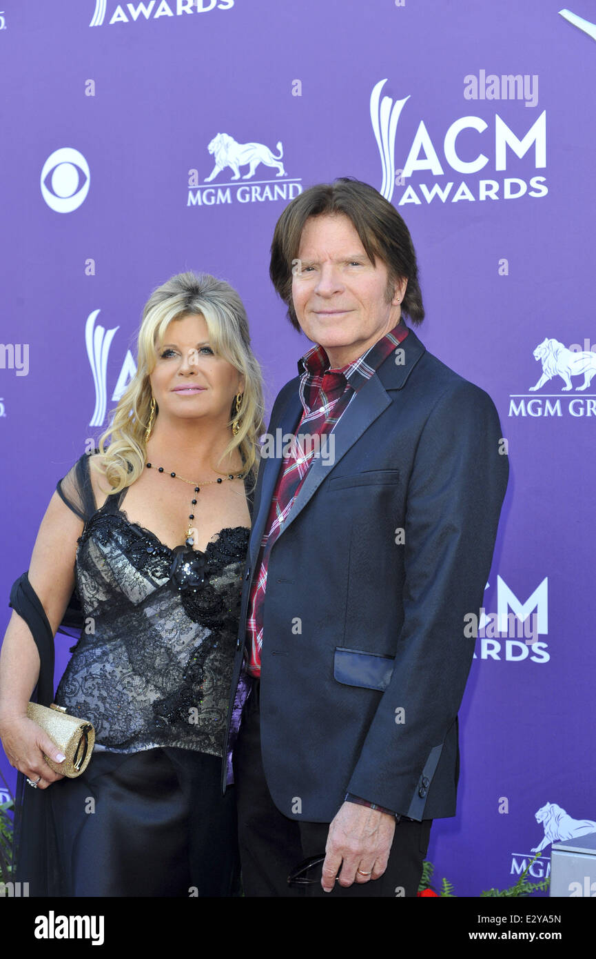 John fogerty and julie lebiedzinski -Fotos und -Bildmaterial in hoher ...