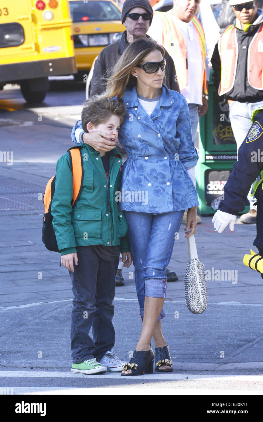 Sarah Jessica Parker nimmt ihre Kinder zur Schule West Village mit ...