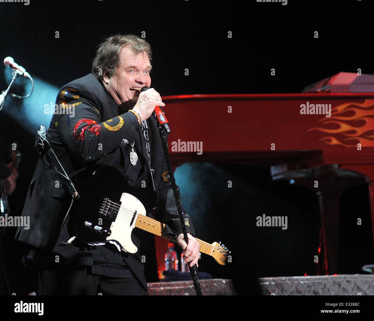 Meat Loaf führt, während seine "The Farewell Tour" in The O2 Featuring ...