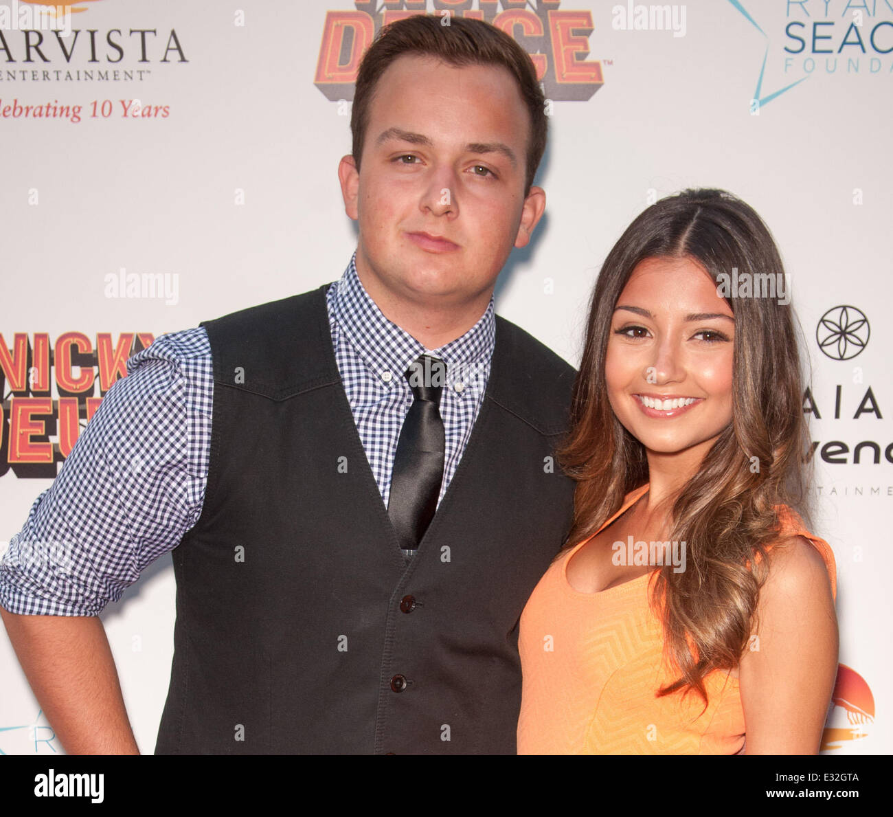 Noah munck and cristine prosperi -Fotos und -Bildmaterial in hoher ...