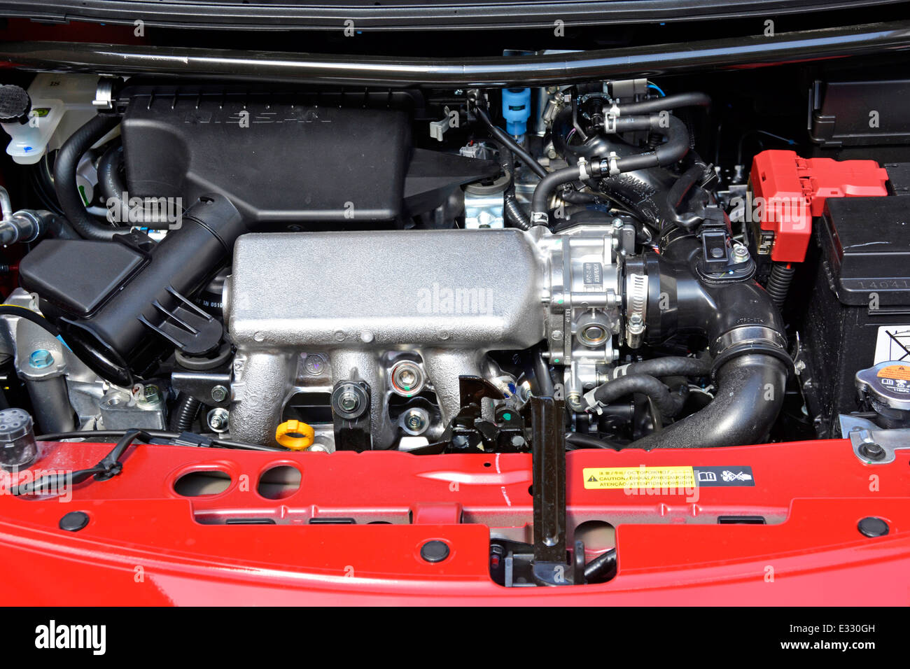 1 liter motor -Fotos und -Bildmaterial in hoher Auflösung – Alamy