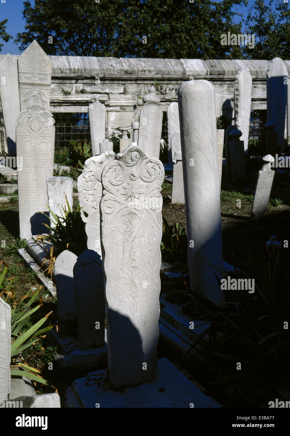 Turkei. Istanbul. Osmanen steinernen Stelen. Friedhof. Komplex der ...
