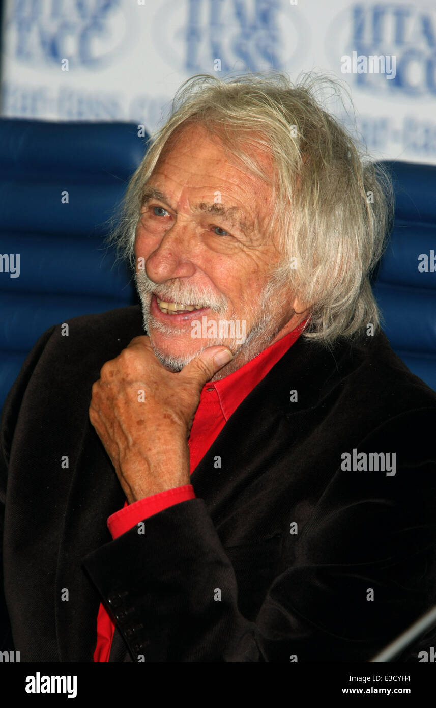 Pierre leveque -Fotos und -Bildmaterial in hoher Auflösung – Alamy