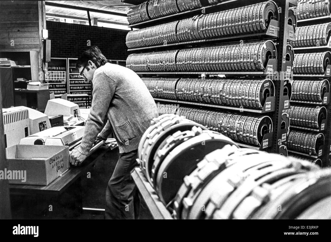 Magnetic tape and computer -Fotos und -Bildmaterial in hoher Auflösung ...