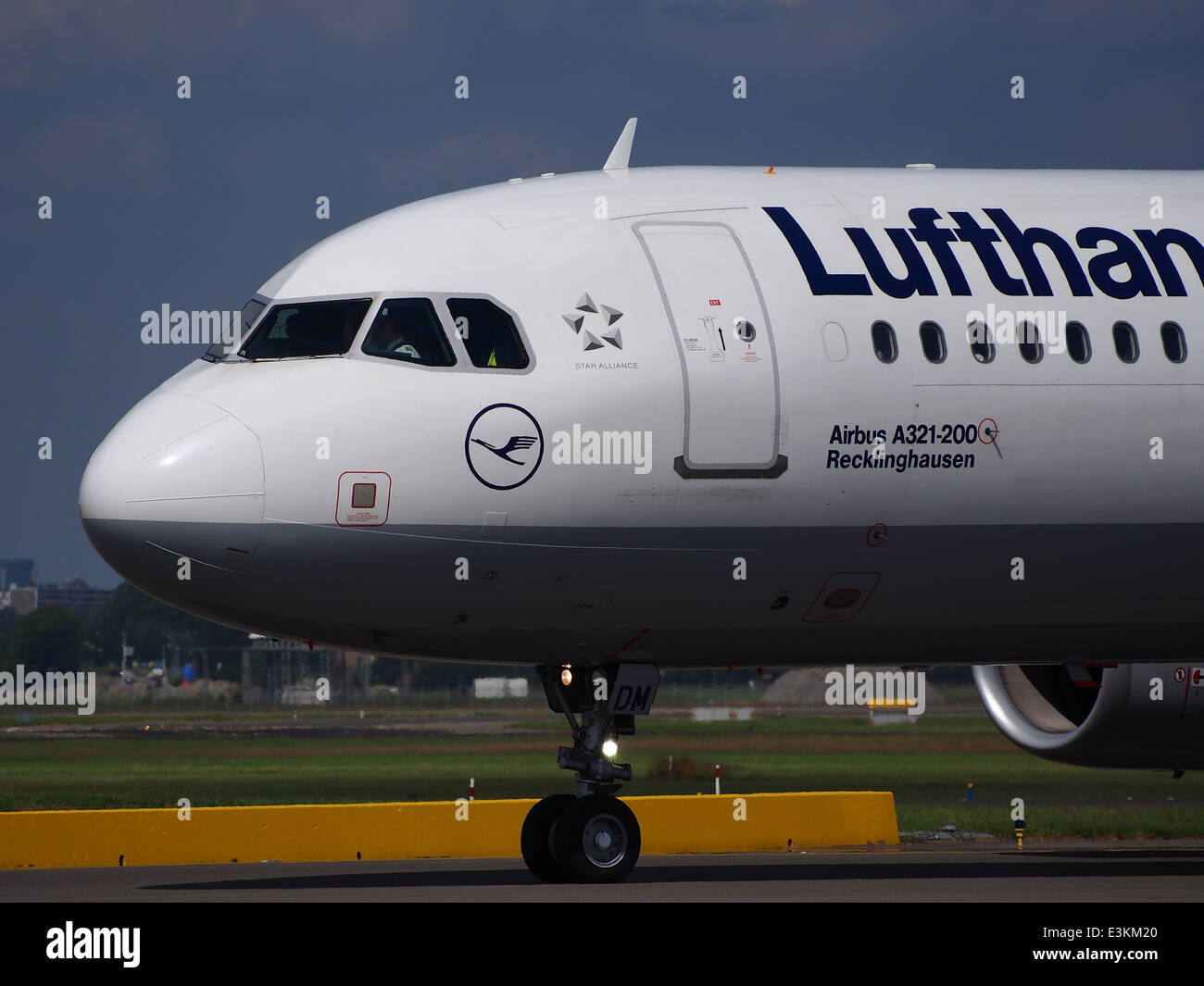 D-AIDM ist ein Lufthansa Airbus A321-231, der am 18. Mai 2014 auf dem ...