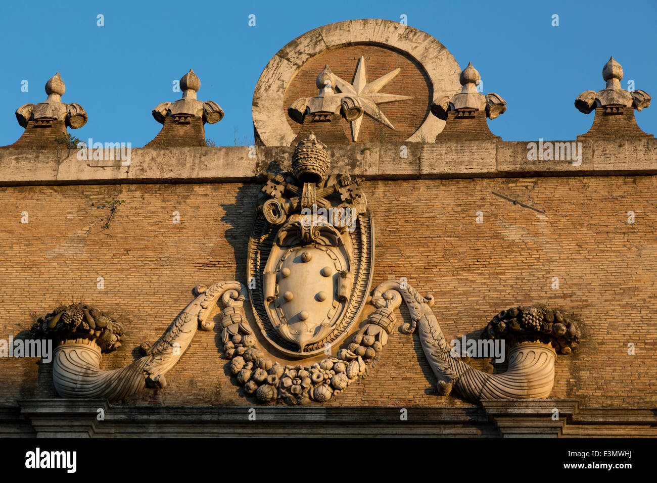 Rome Italien Rom Wappen Stockfotos und -bilder Kaufen - Alamy