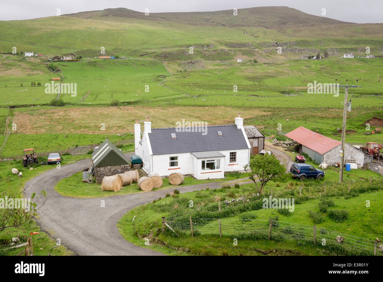 Bauernhof kleine landschaften -Fotos und -Bildmaterial in hoher ...