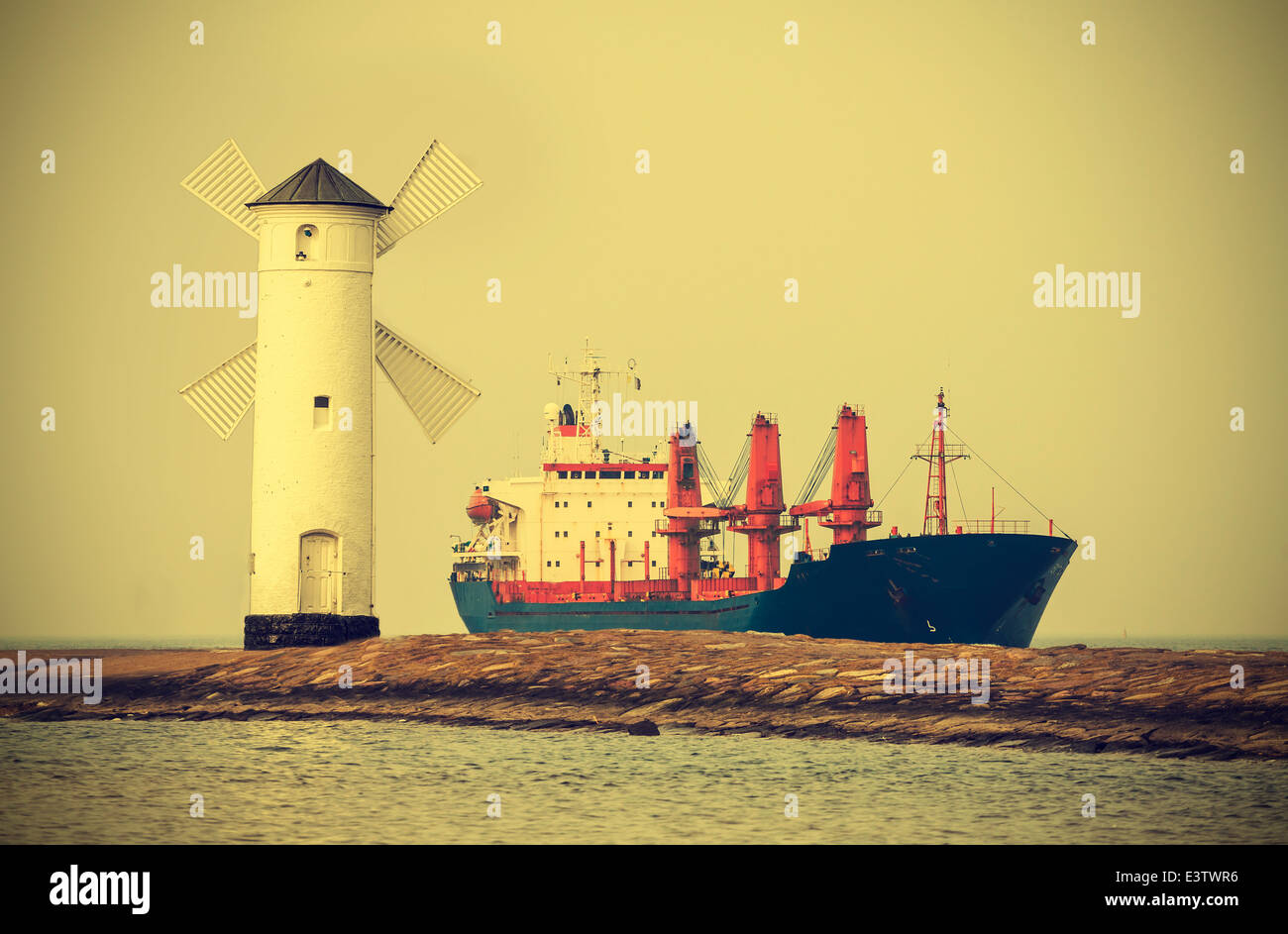 Entering port -Fotos und -Bildmaterial in hoher Auflösung – Alamy