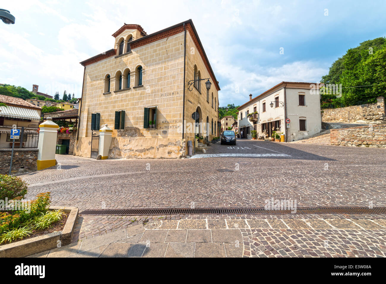 Die italienische Stadt Arquà Petrarca ist, wo der Dichter Petrarch ...