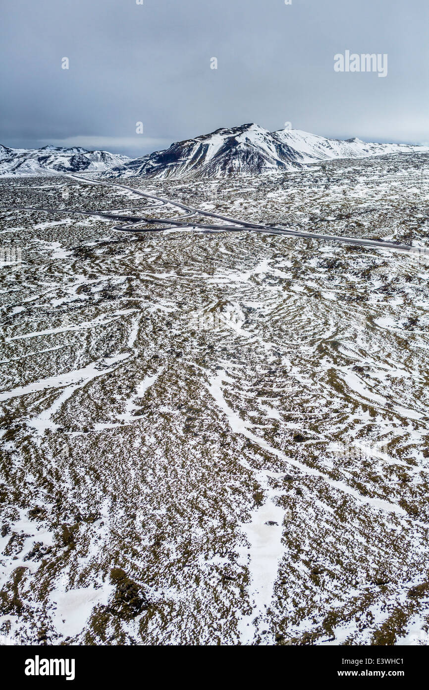 Luftaufnahme der Straße in Hellisheidi, Island Stockfotografie - Alamy