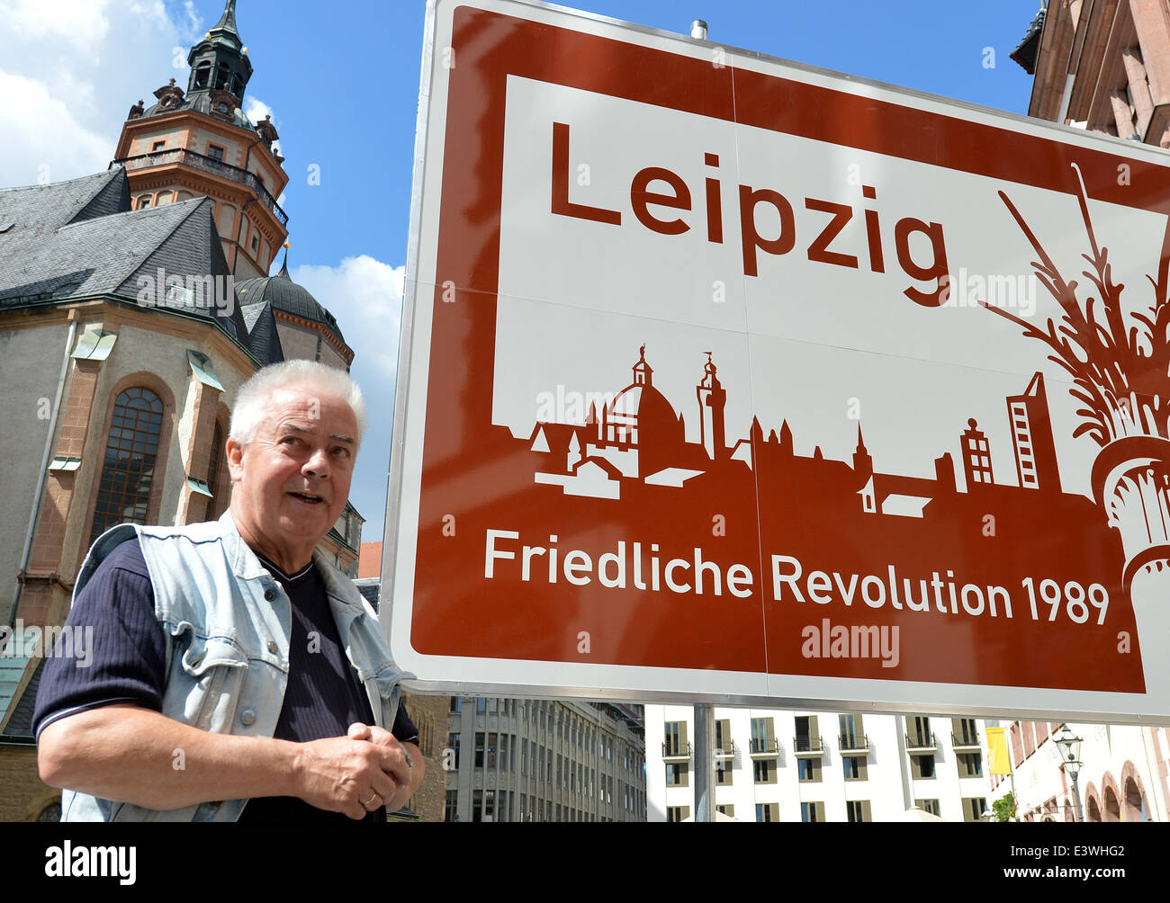 Datei - ein Archiv Bild datiert 6. Januar 2002 ehemaligen Pfarrer von ...