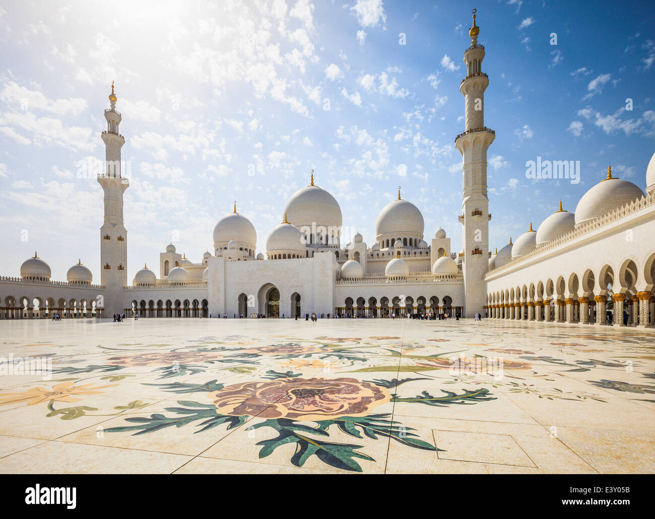 Verzierten Bögen der Scheich-Zayid-Moschee, Abu Dhabi, Vereinigte ...