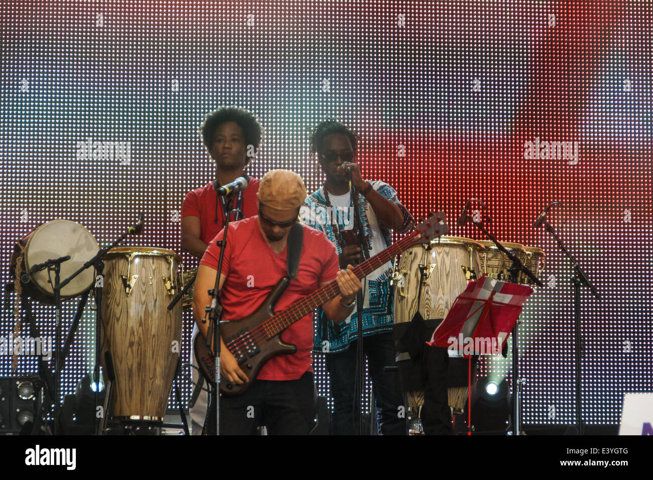 Culcha candela where -Fotos und -Bildmaterial in hoher Auflösung – Alamy