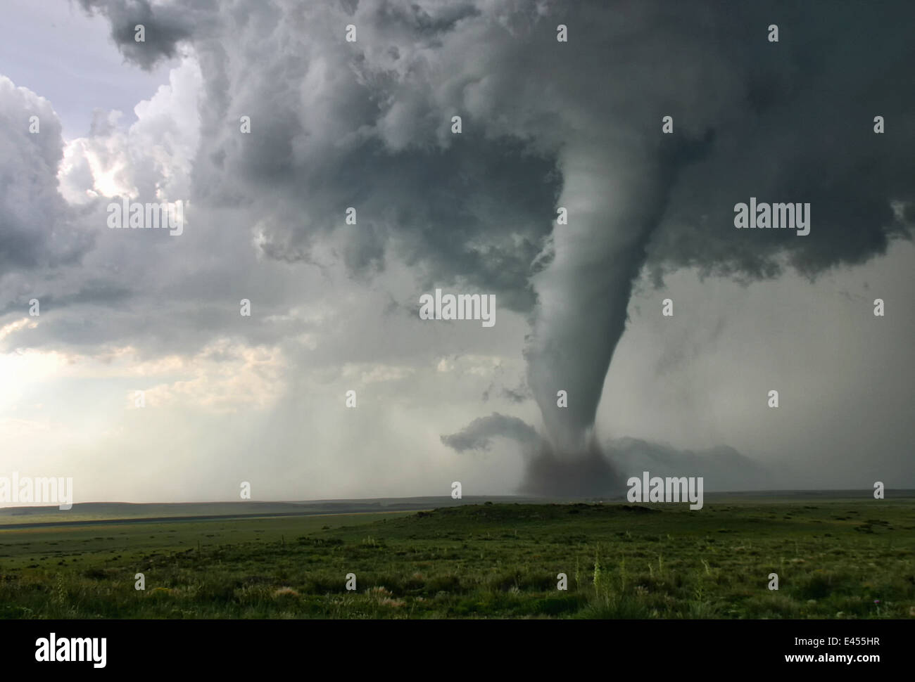 Tornado u -Fotos und -Bildmaterial in hoher Auflösung – Alamy