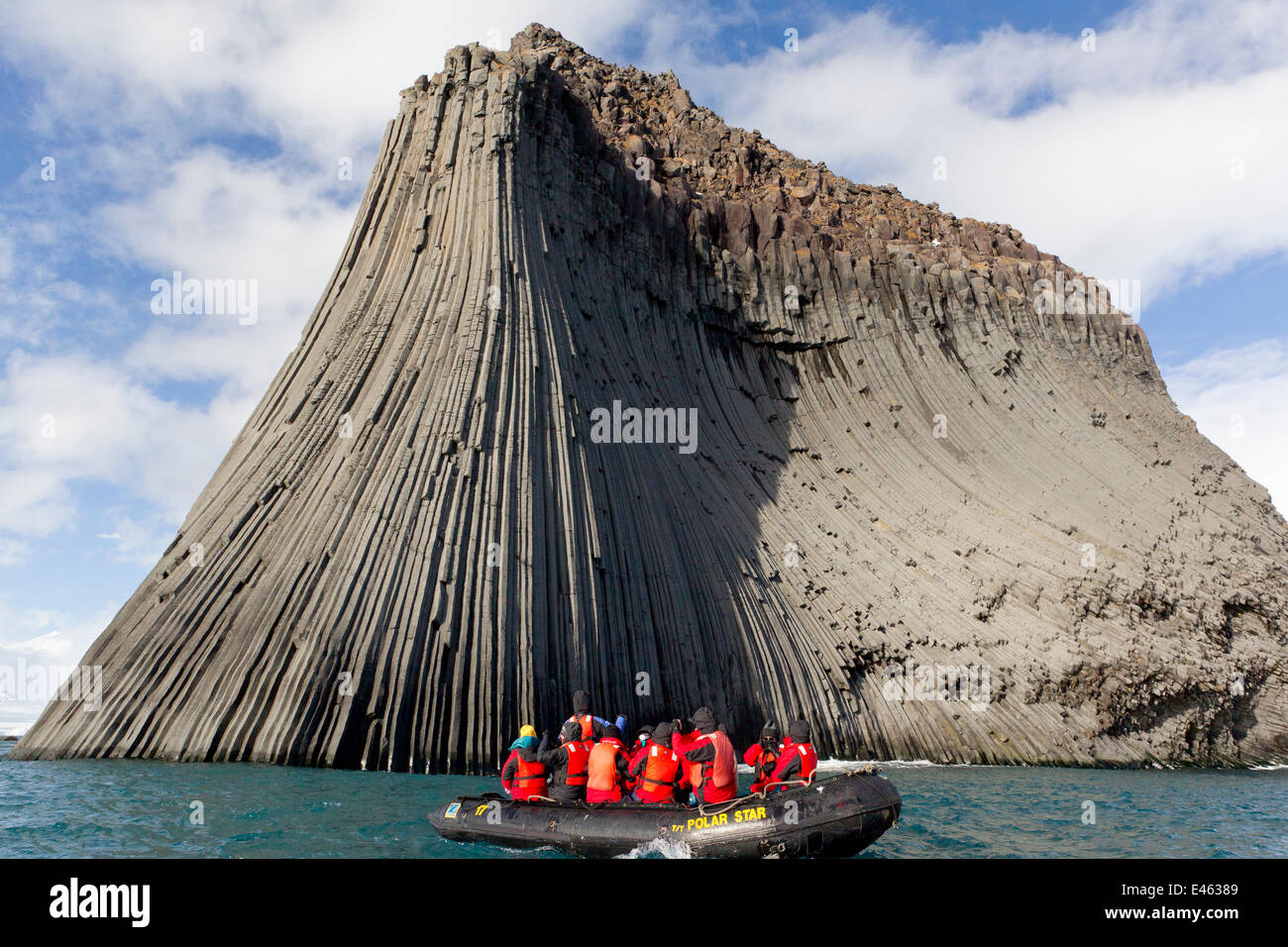 Säulenförmigen Basaltformationen auf dem 180 Meter hohen Edinburgh ...