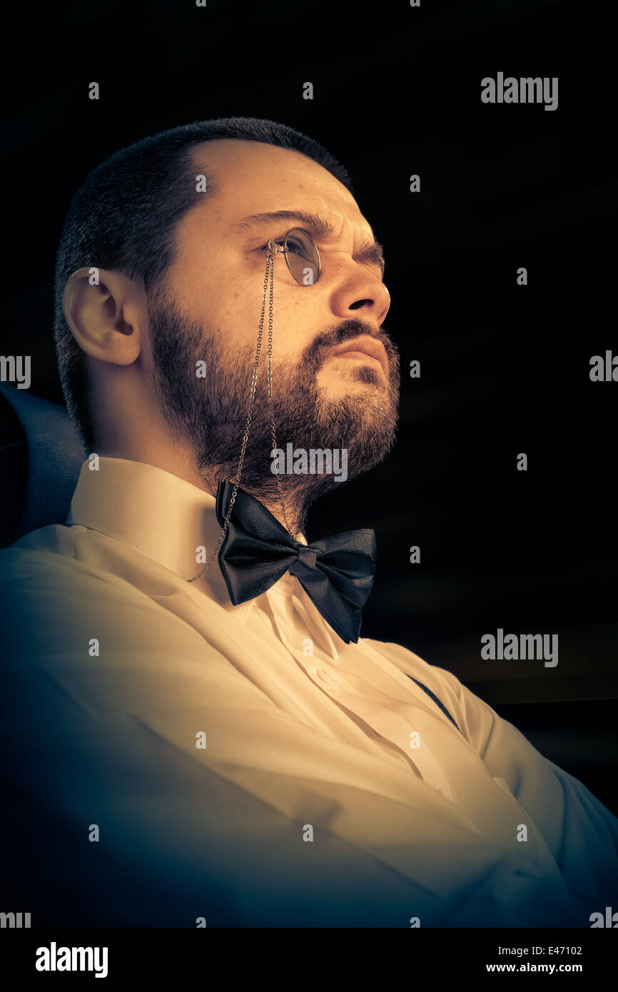 Das monokel -Fotos und -Bildmaterial in hoher Auflösung – Alamy