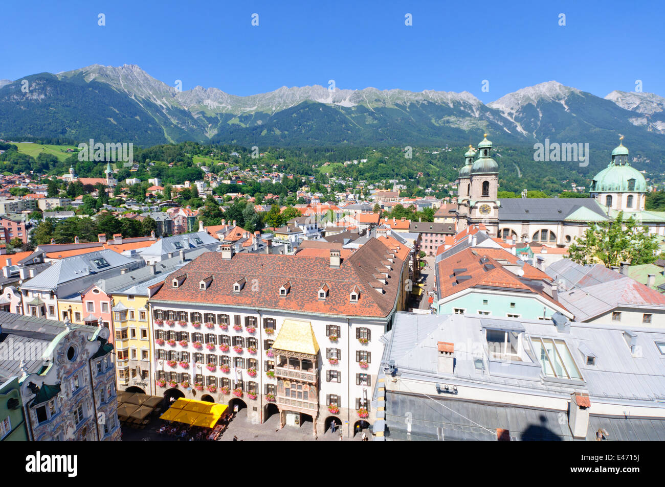 Schöne kirche innsbruck -Fotos und -Bildmaterial in hoher Auflösung – Alamy