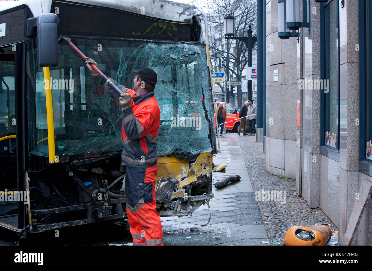 Bvg bus -Fotos und -Bildmaterial in hoher Auflösung - Seite 2 - Alamy