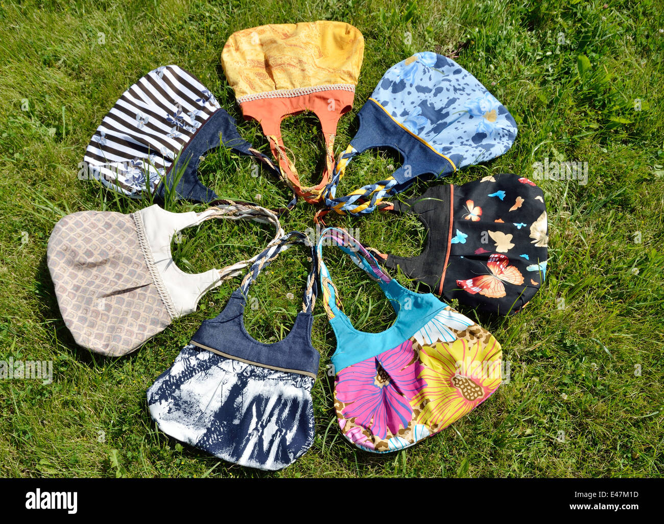 Taschen handarbeit -Fotos und -Bildmaterial in hoher Auflösung – Alamy