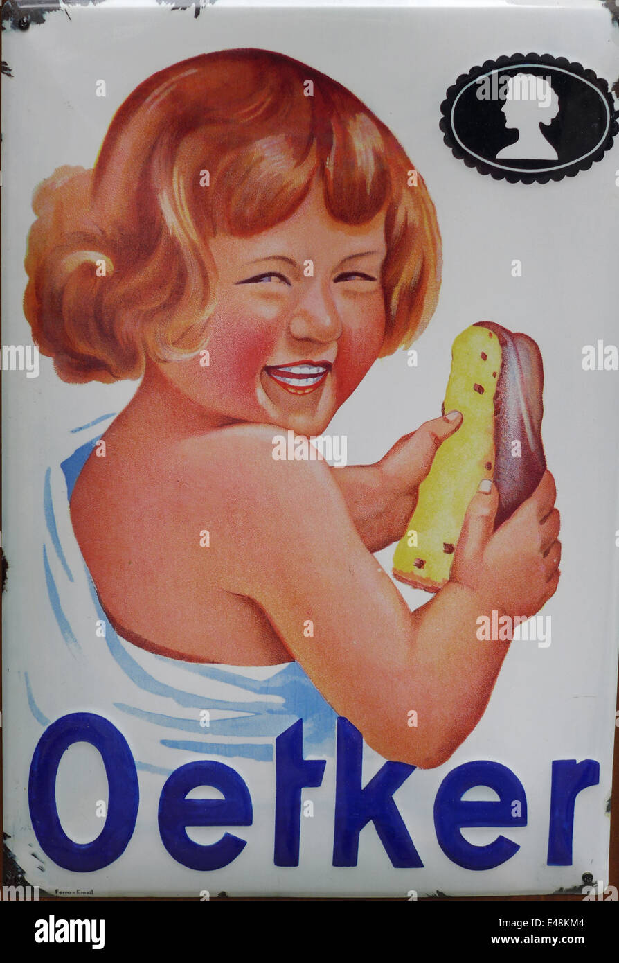 Alte werbung werbung werbung -Fotos und -Bildmaterial in hoher ...