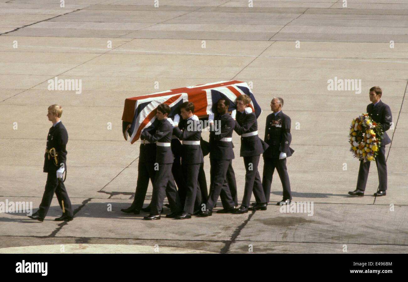 Mountbatten bomb -Fotos und -Bildmaterial in hoher Auflösung – Alamy