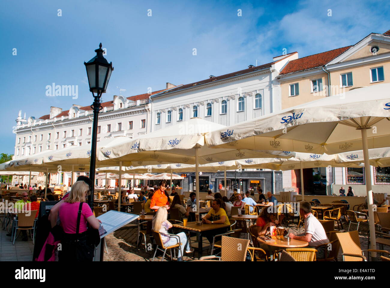 Raekoja Square (Raekoja Plats), Tartu, Estland, Baltikum, Europa ...