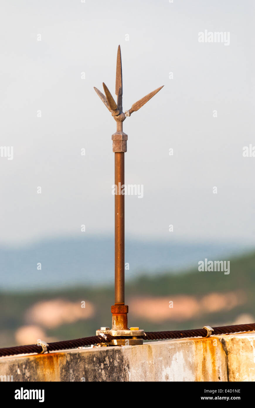 Draht blitzableiter -Fotos und -Bildmaterial in hoher Auflösung – Alamy