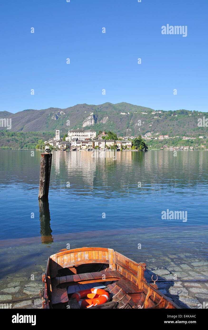 Lake orta italy -Fotos und -Bildmaterial in hoher Auflösung – Alamy