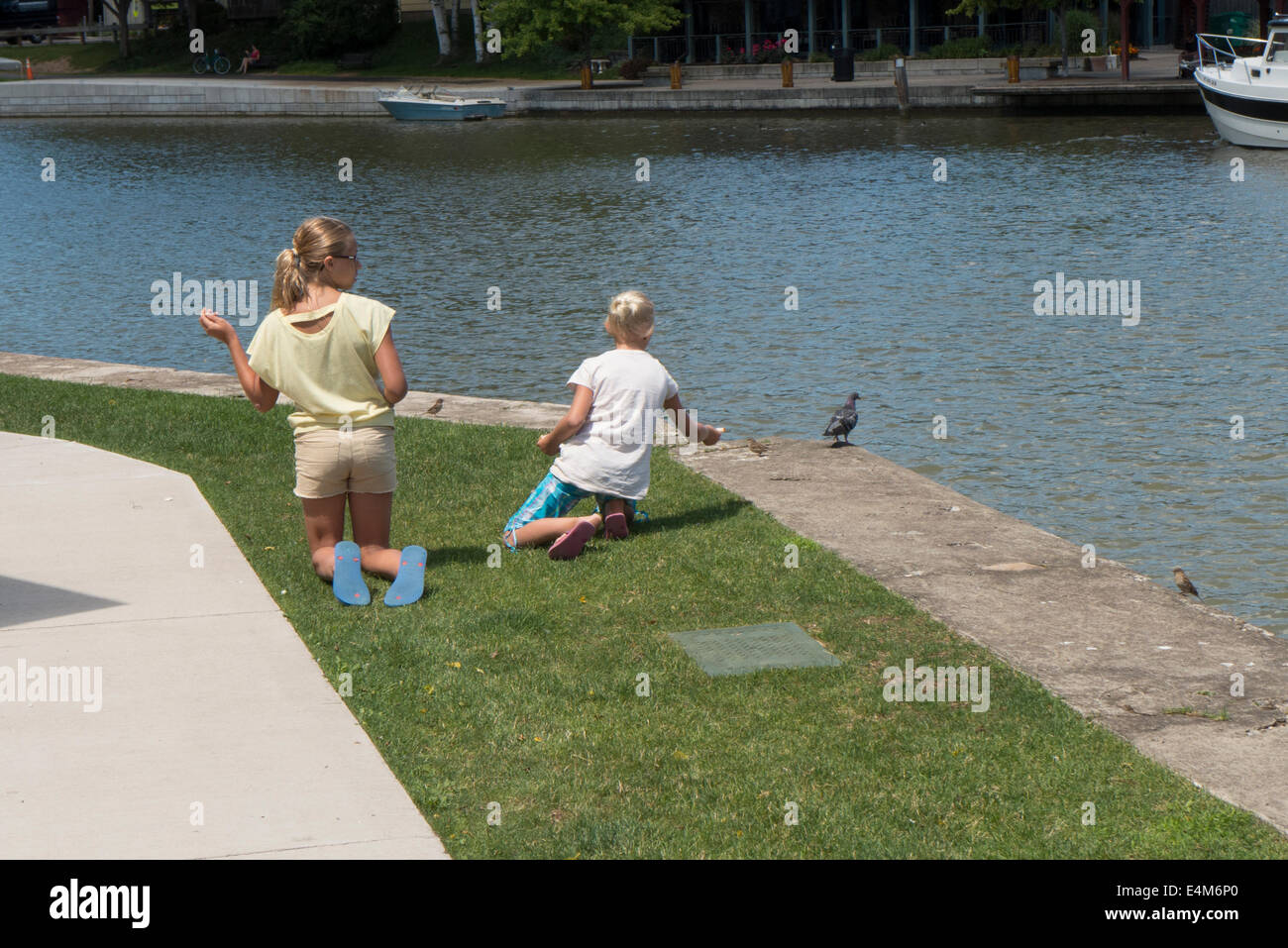 Enten kinder -Fotos und -Bildmaterial in hoher Auflösung – Alamy