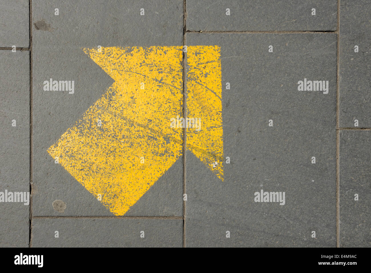 Pflaster malen -Fotos und -Bildmaterial in hoher Auflösung – Alamy