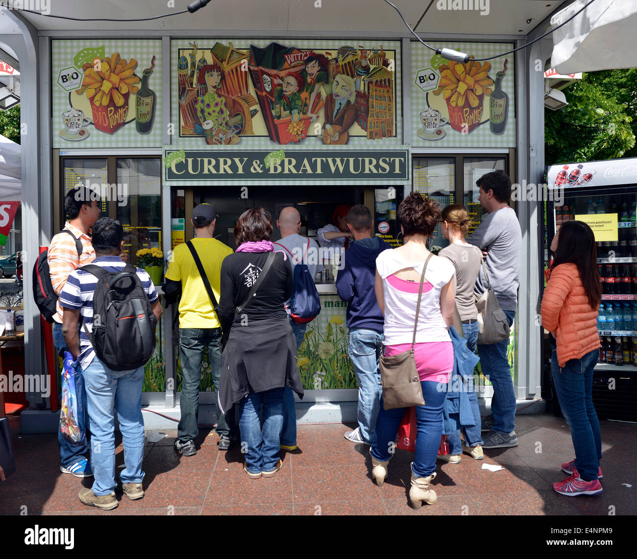 Currywurst stand -Fotos und -Bildmaterial in hoher Auflösung – Alamy