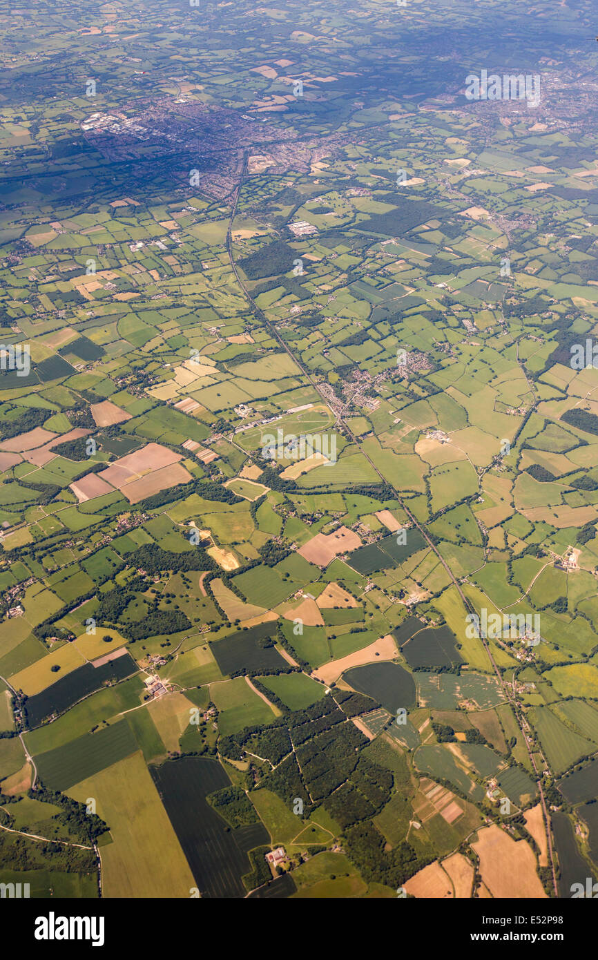 Blick auf die englische Landschaft aus einem Flugzeug Stockfotografie ...
