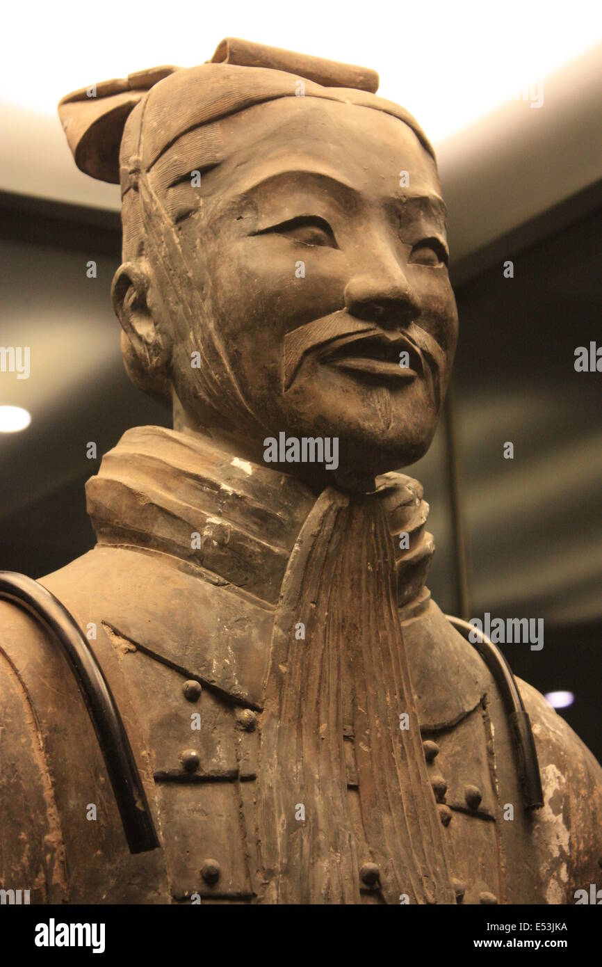 Chinesische krieger uniform -Fotos und -Bildmaterial in hoher Auflösung ...