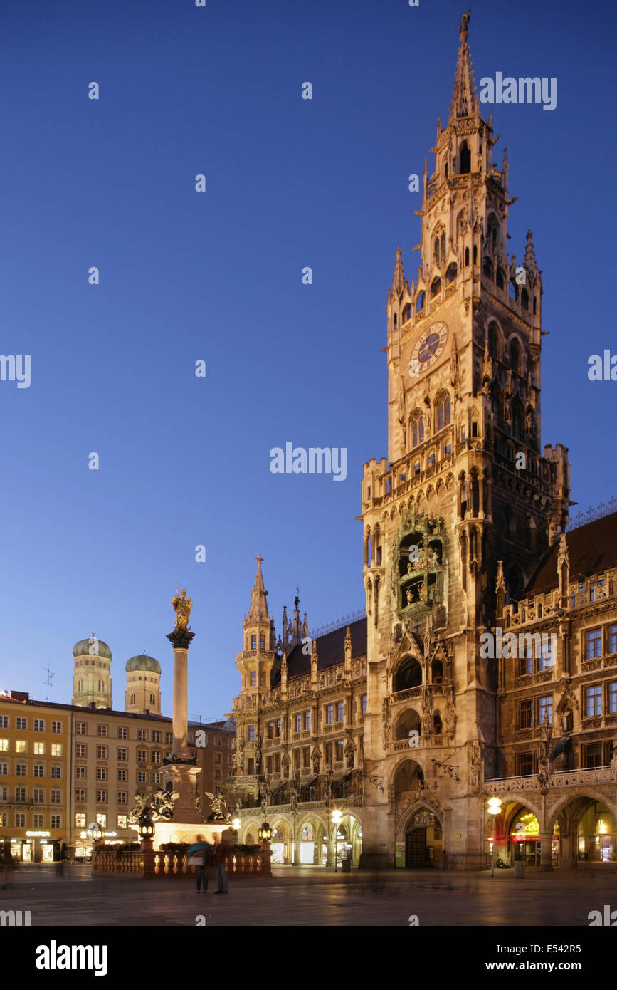 Neues Rathaus oder neues Rathaus, Marienplatz, München, Deutschland ...
