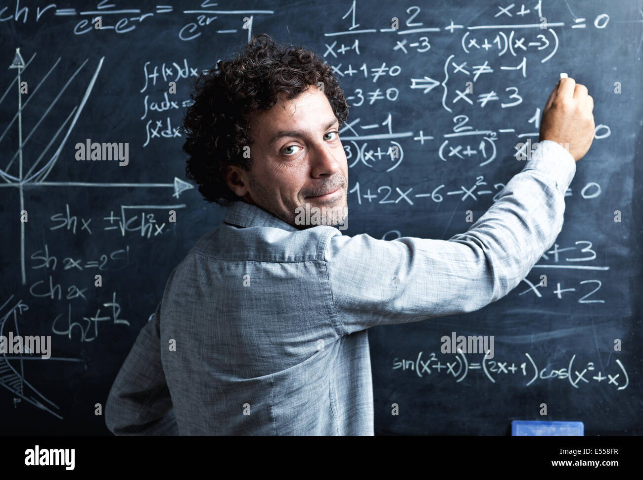 Maths teacher blackboard -Fotos und -Bildmaterial in hoher Auflösung ...