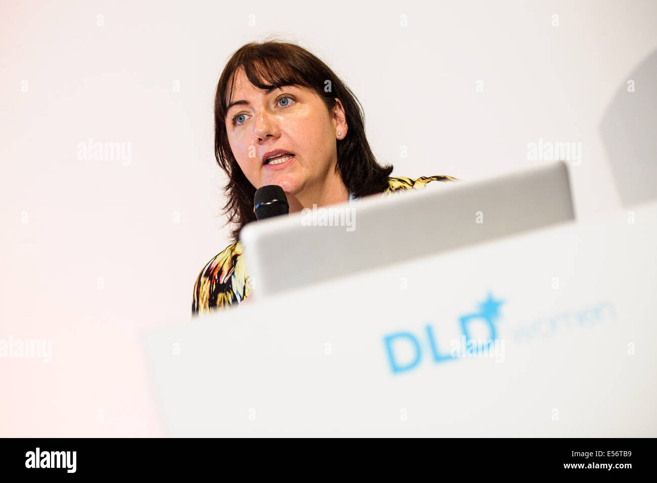 München/Deutschland - Juli 21: Jacinta McNicholas (State Street Bank) im Rahmen eines Workshops ...