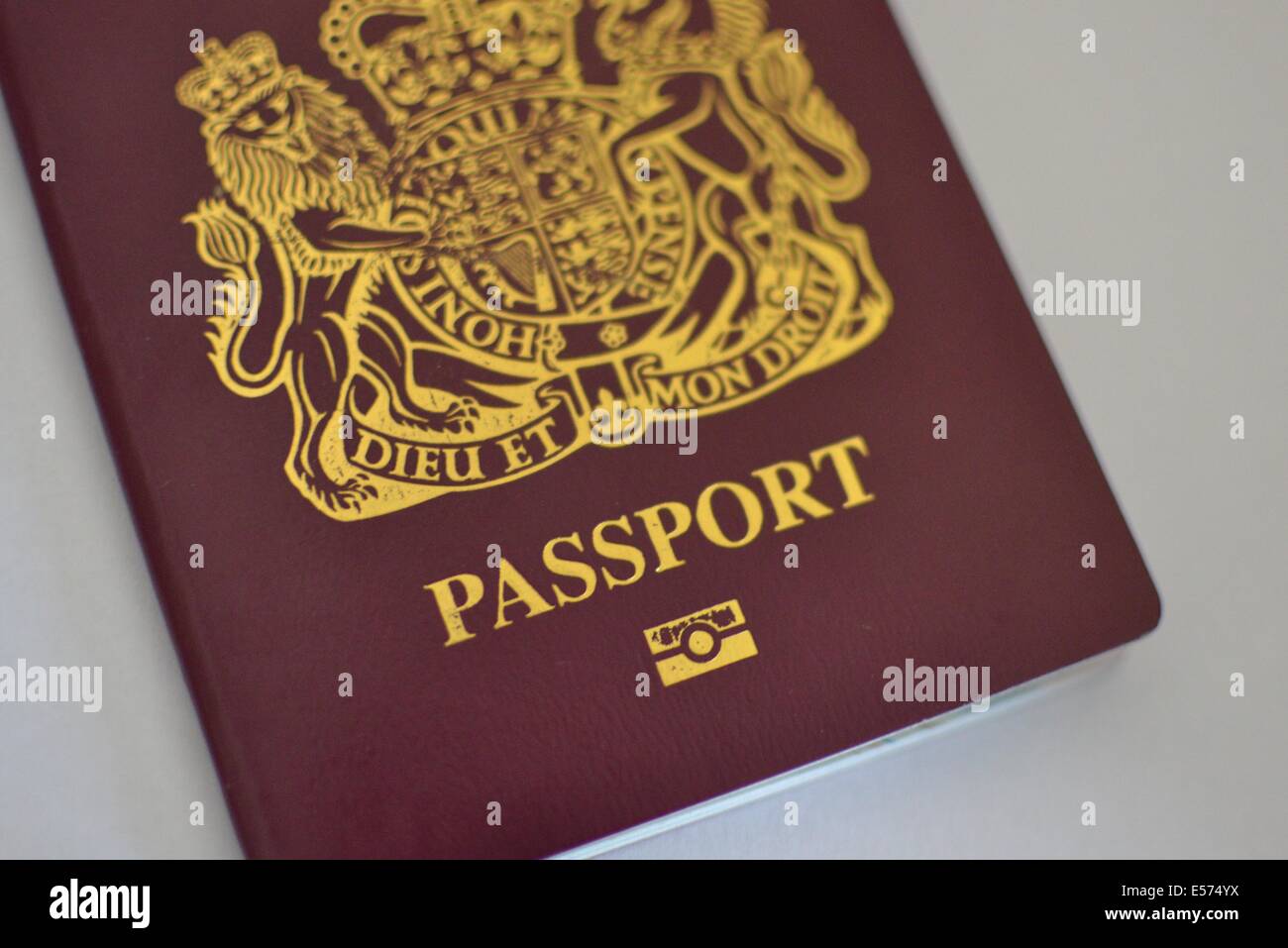 Uk biometrischer pass -Fotos und -Bildmaterial in hoher Auflösung – Alamy