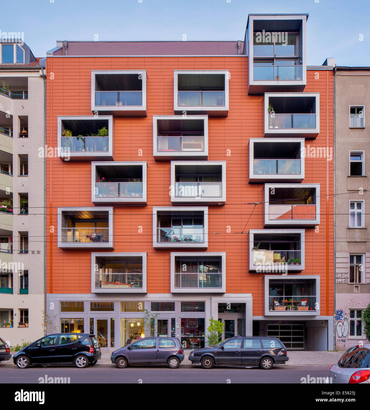 Wohn geschäftshaus -Fotos und -Bildmaterial in hoher Auflösung – Alamy