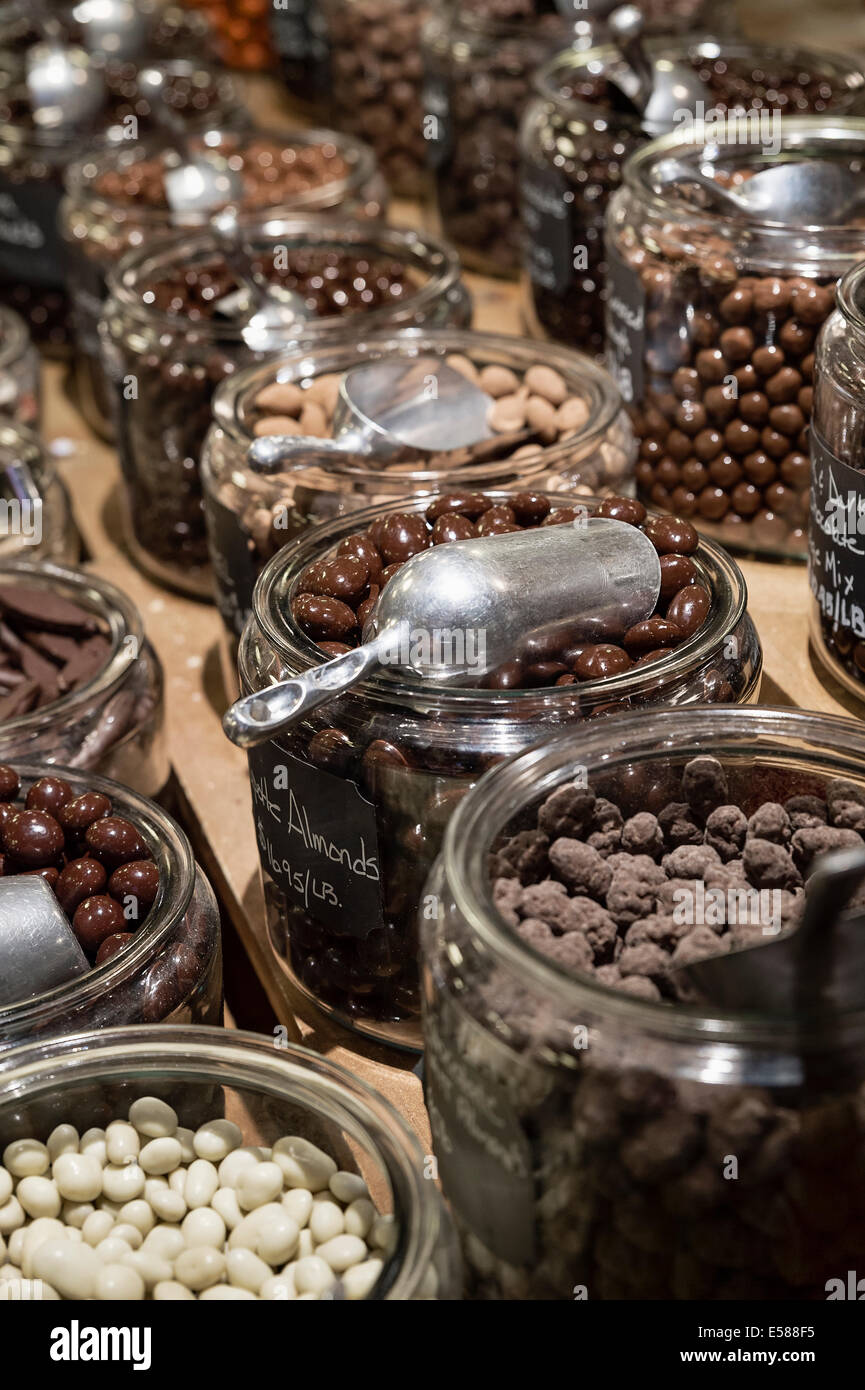 Konditorei süßigkeiten süßigkeiten -Fotos und -Bildmaterial in hoher ...