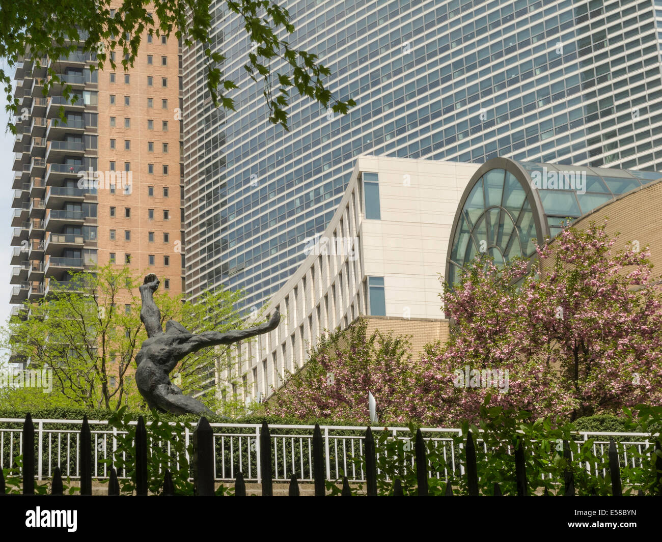 Fordham plaza -Fotos und -Bildmaterial in hoher Auflösung – Alamy