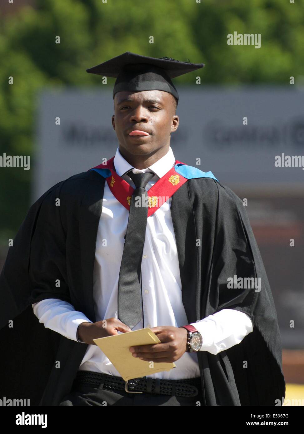 Manchester university graduation -Fotos und -Bildmaterial in hoher ...