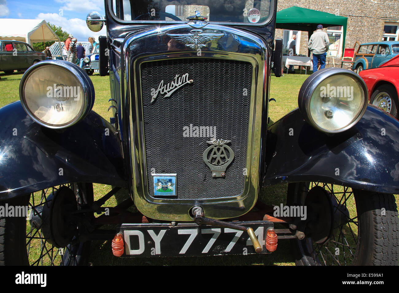 Auto ankurbeln -Fotos und -Bildmaterial in hoher Auflösung – Alamy