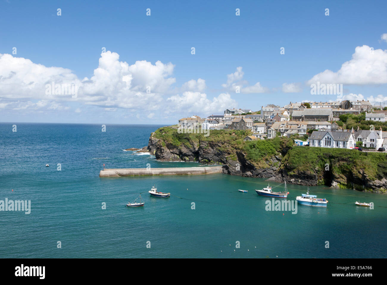 Der Hafen von Port Isaac in North Cornwall bekannt auf der ganzen Welt ...
