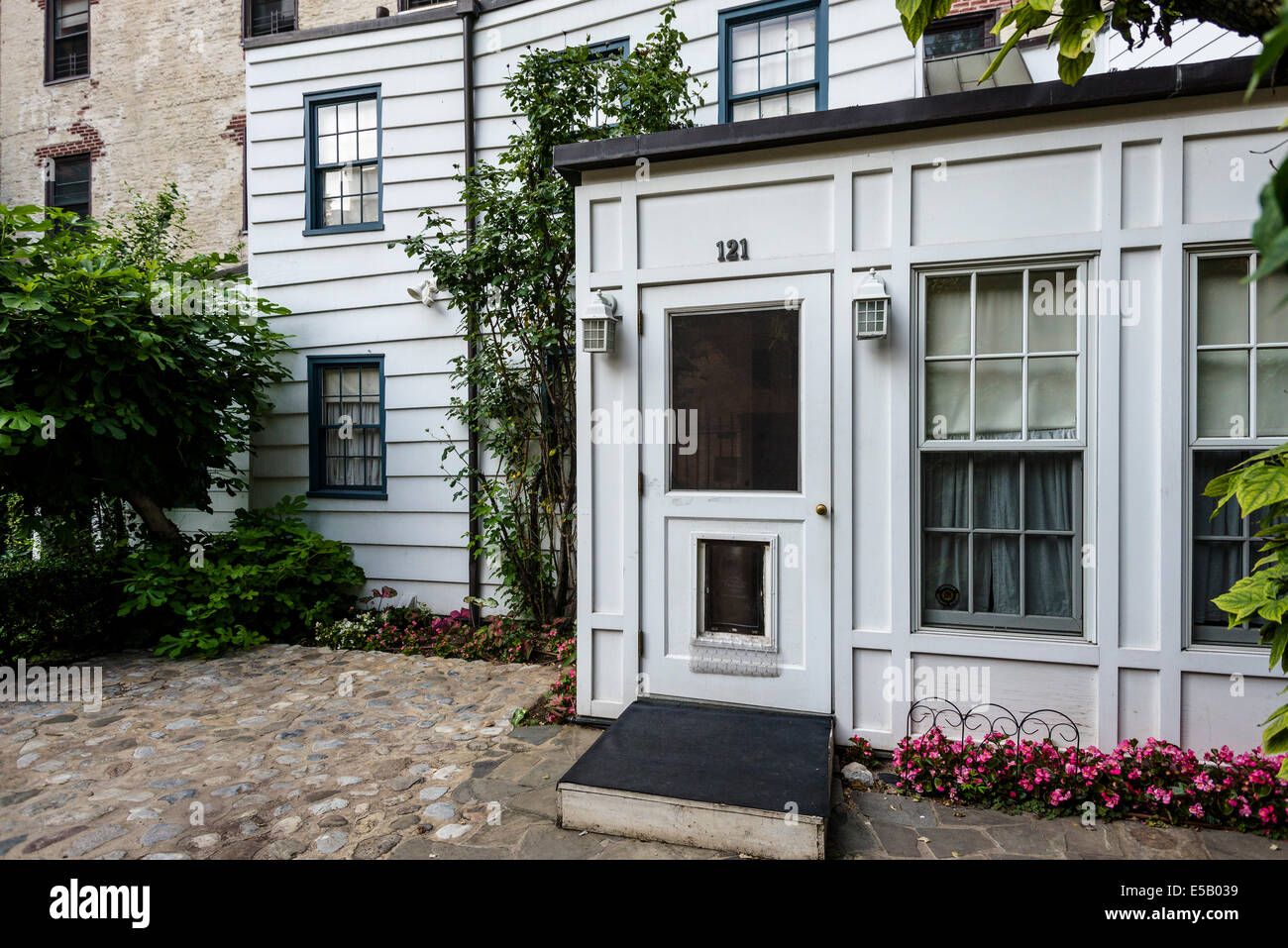Bauernhaus tor -Fotos und -Bildmaterial in hoher Auflösung – Alamy