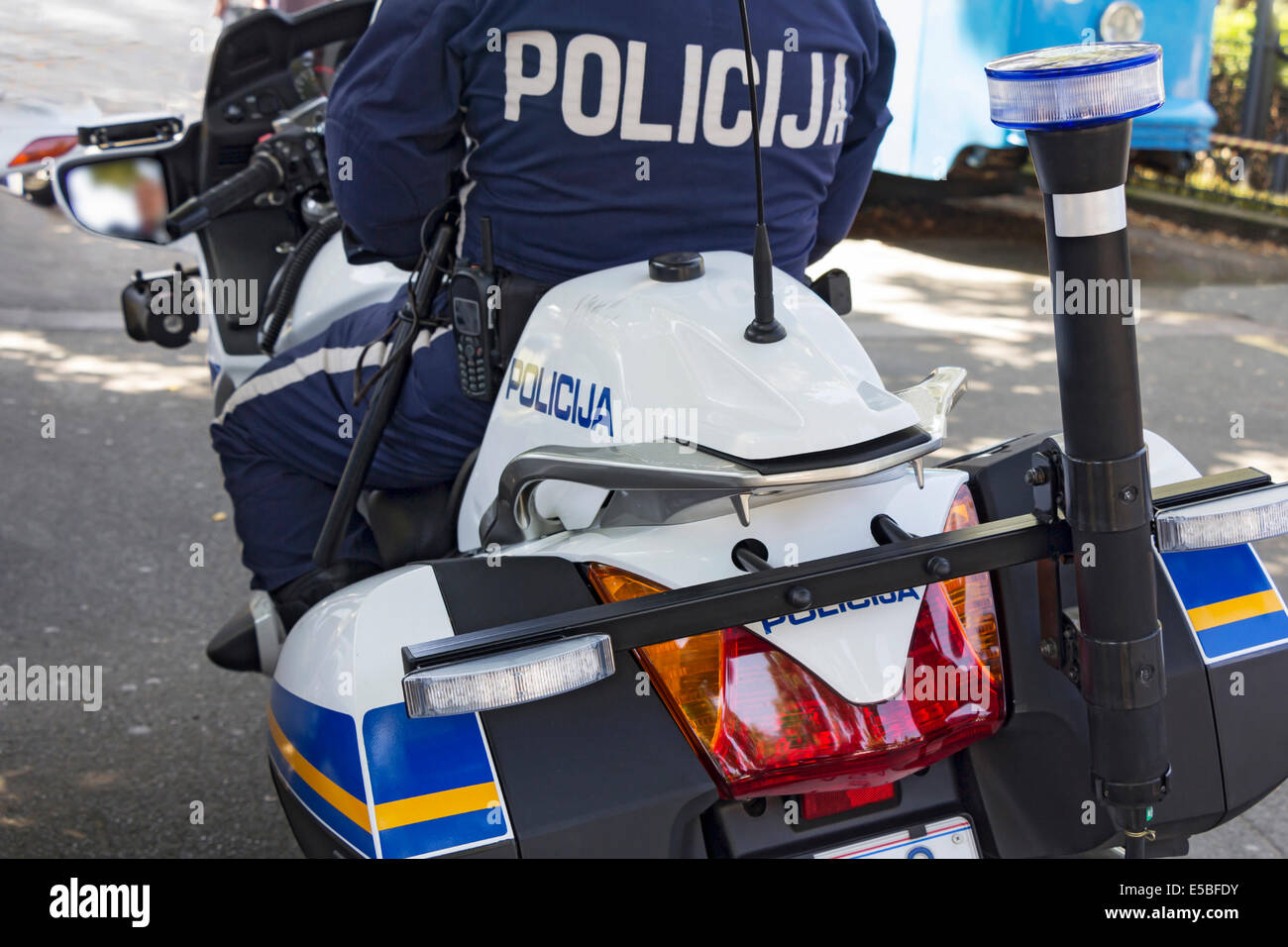 Polizei uniform motorrad -Fotos und -Bildmaterial in hoher Auflösung ...
