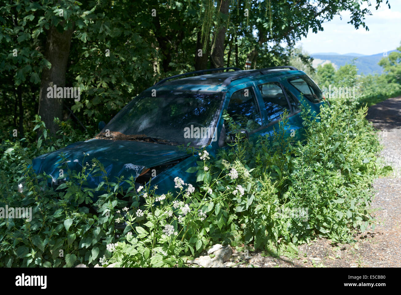 Altes autowrack -Fotos und -Bildmaterial in hoher Auflösung – Alamy