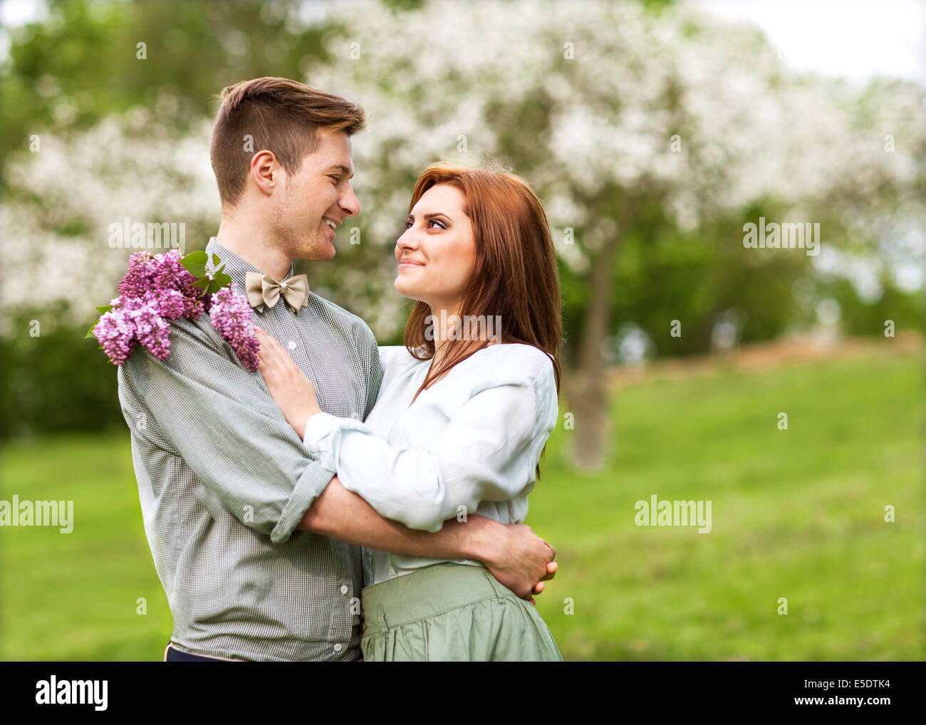 Liebhaber, liebespaar, paare -Fotos und -Bildmaterial in hoher Auflösung – Alamy