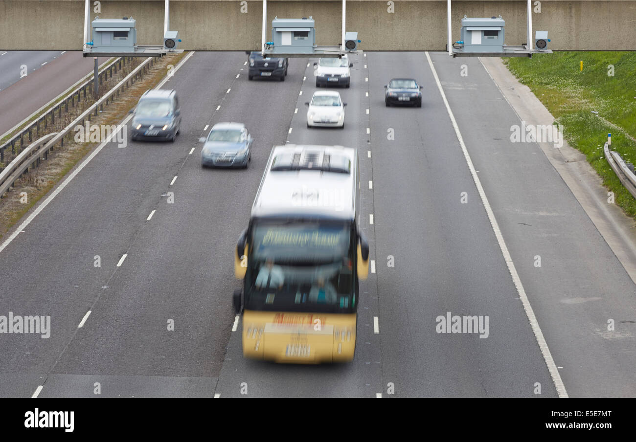 M1 autobahn blitzer -Fotos und -Bildmaterial in hoher Auflösung – Alamy