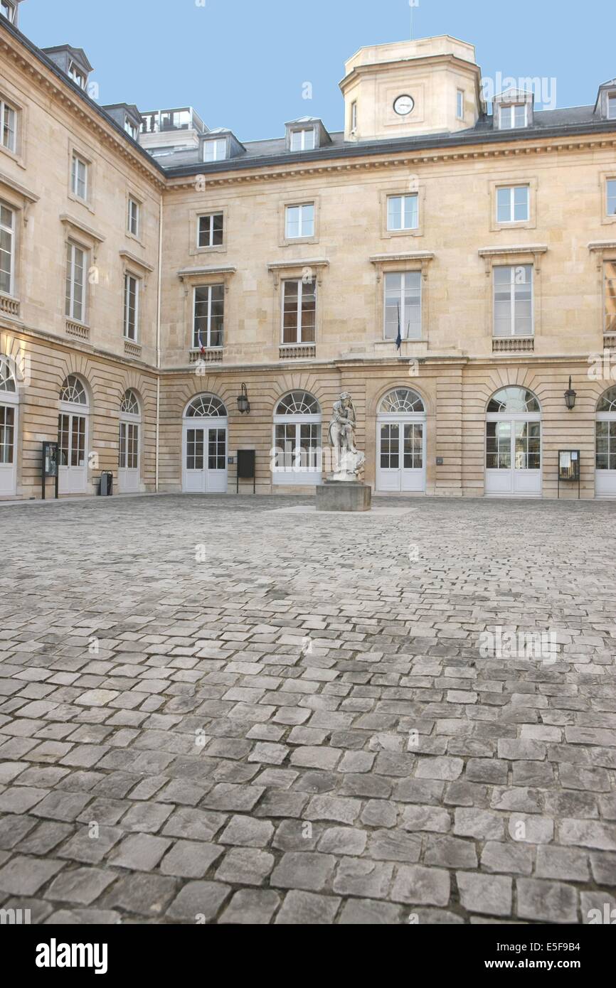 Statue de champollion -Fotos und -Bildmaterial in hoher Auflösung – Alamy